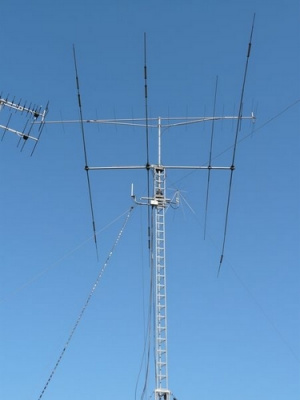 Une grande et étrange antenne — WikiRennes
